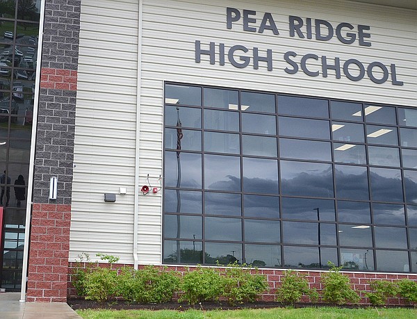 Pea Ridge school officials talk about buying land, adding on to ...