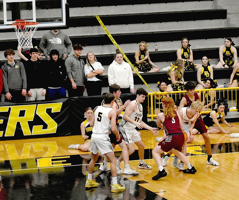 Pioneers play hard in loss at Prairie Grove | Westside Eagle Observer
