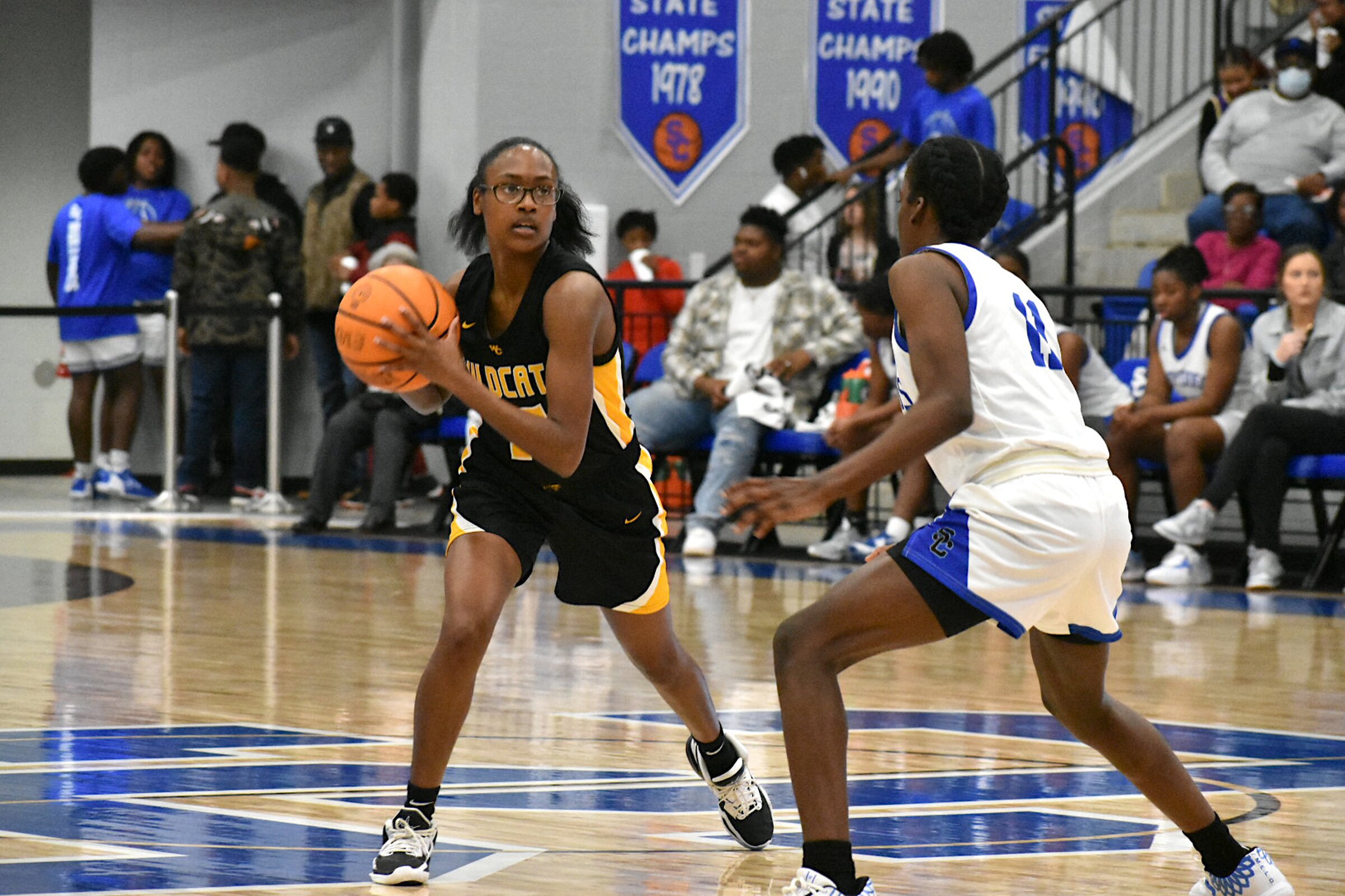 Ladydogs’ free throw clinches win over WC