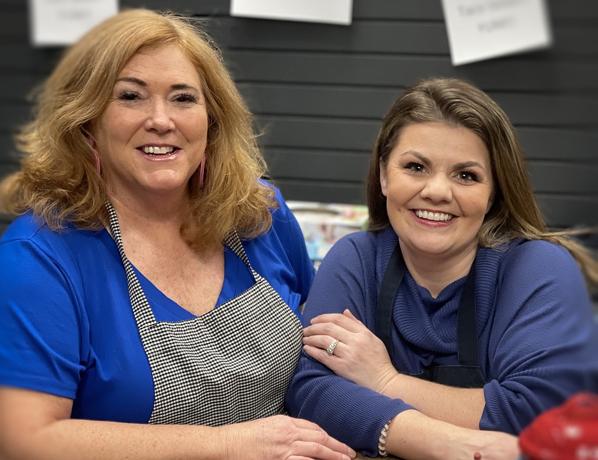 RESTAURANT TRANSITIONS: 2 women resurrecting cookie shop; Waldo's 2nd ...