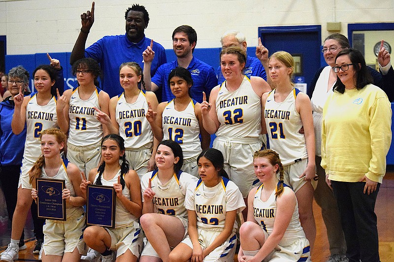 Undefeated Decatur team wins district title | Westside Eagle Observer
