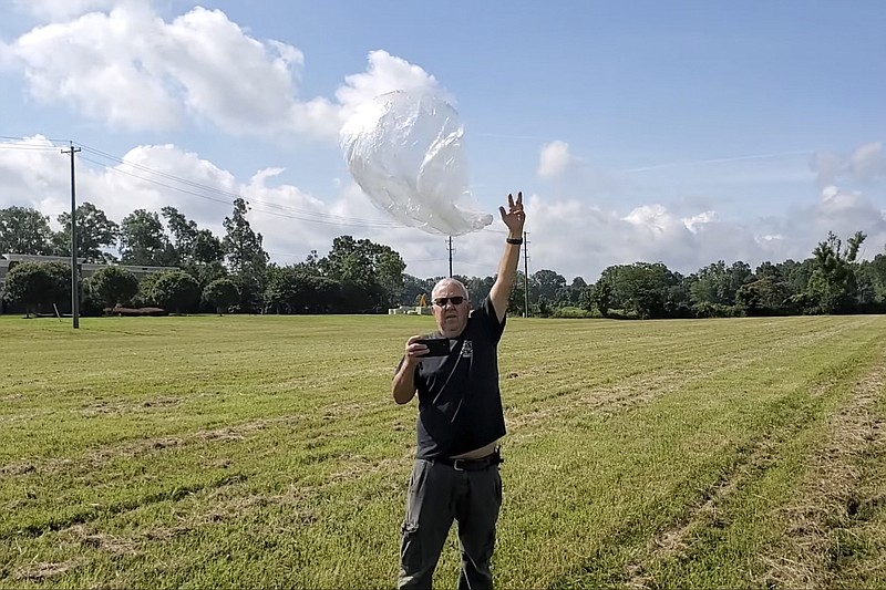 Decision to shoot down balloons puts spotlight on hobbyists | Jefferson ...