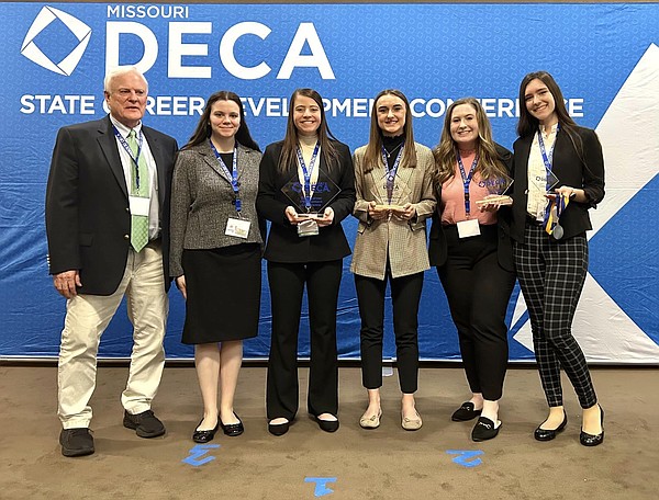 William Woods DECA team continues to break its own record | Fulton Sun