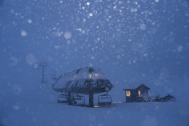 California faces more wind, snow in multistate storm | Jefferson City ...