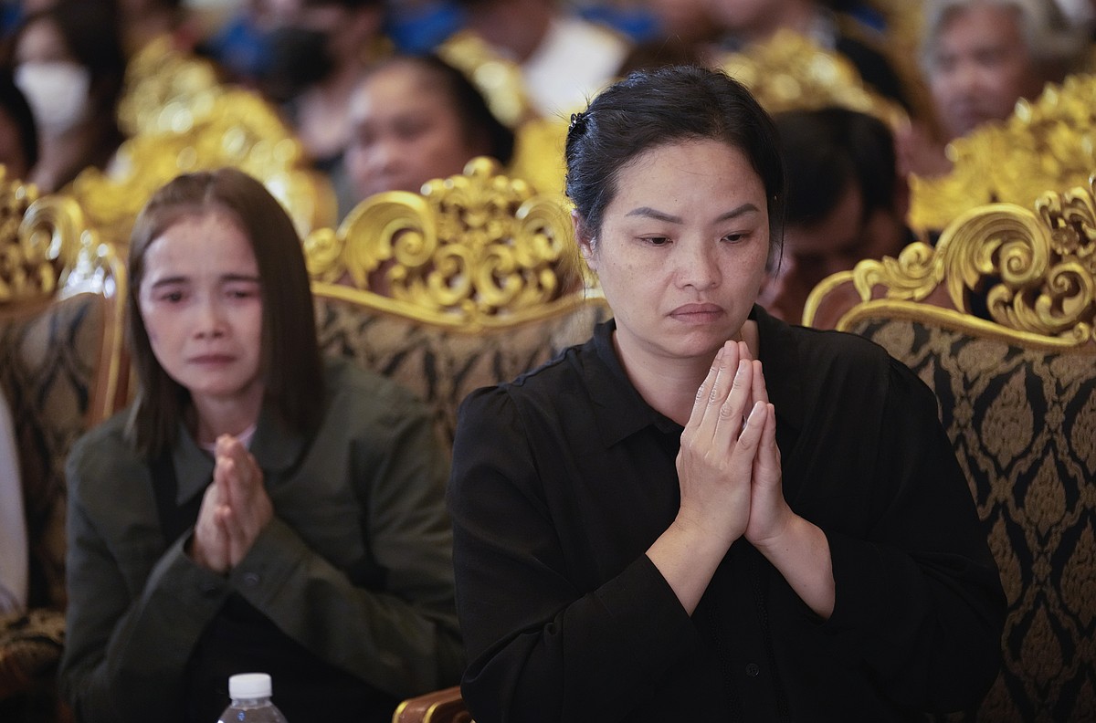 Friends, family remember Thai soccerboy rescued from cave | Jefferson City News Tribune