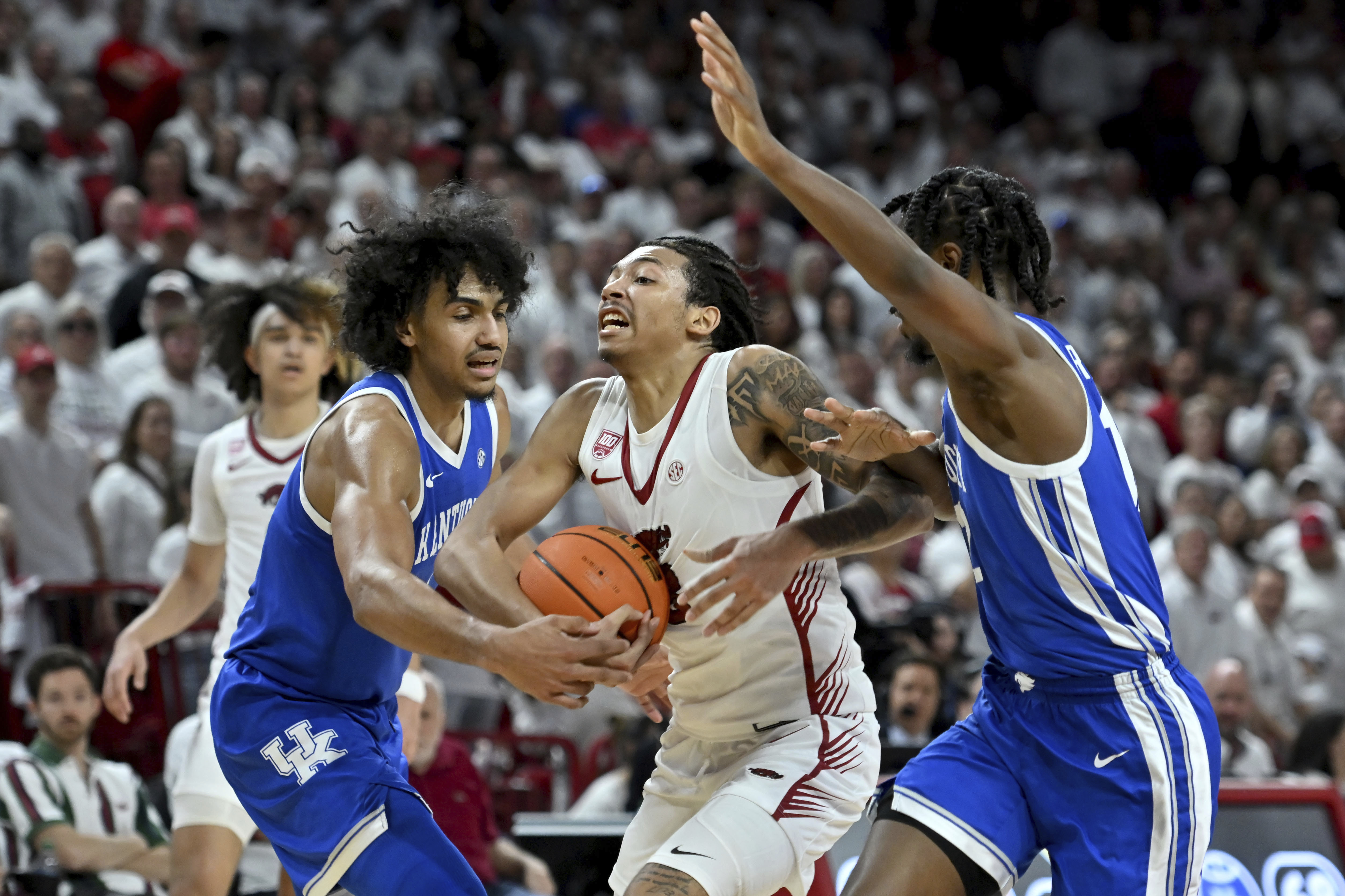 Reeves stars as Kentucky beats Arkansas | Hot Springs Sentinel Record