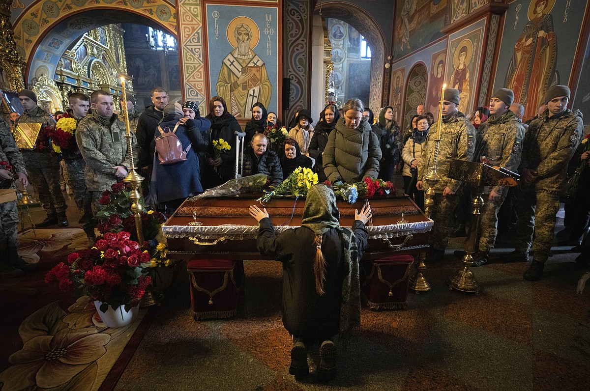 Russian forces claim progress in Bakhmut but no end in sight | El ...