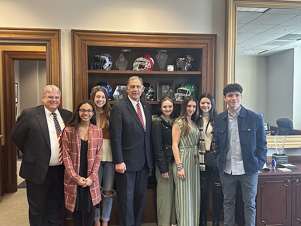 PHOTO: EHS students meet with Sen. Boozman in D.C. | El Dorado News