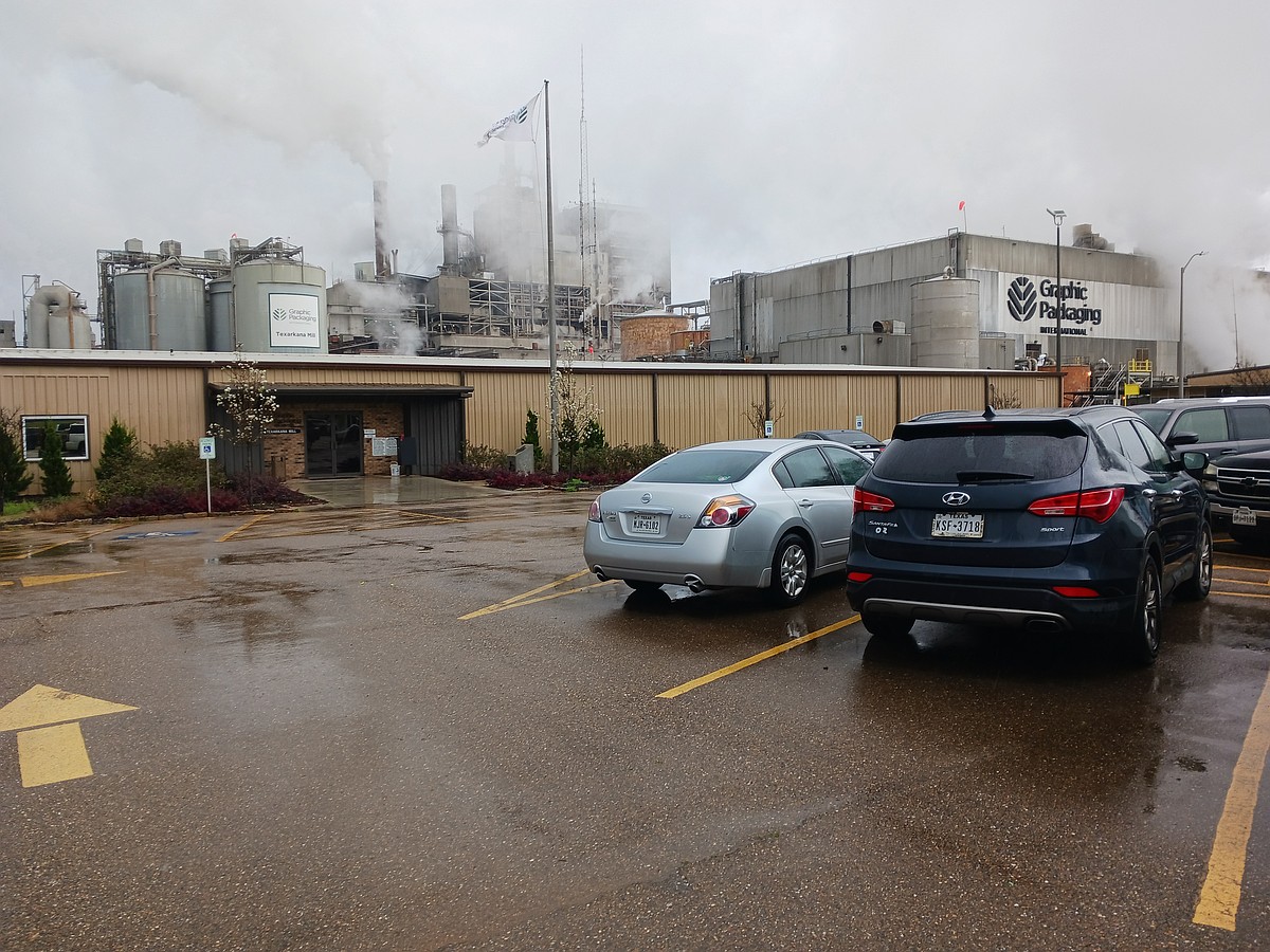 United Steel Worker locals accept new contract with Graphic Packaging, avoiding strike ...