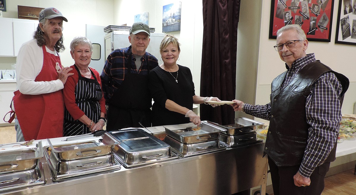 Elks Lodge celebrates end of fundraiser with dinner | Hot Springs ...