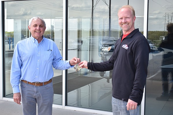 VanLoo returns to head Ed Morse Chevrolet | California Democrat