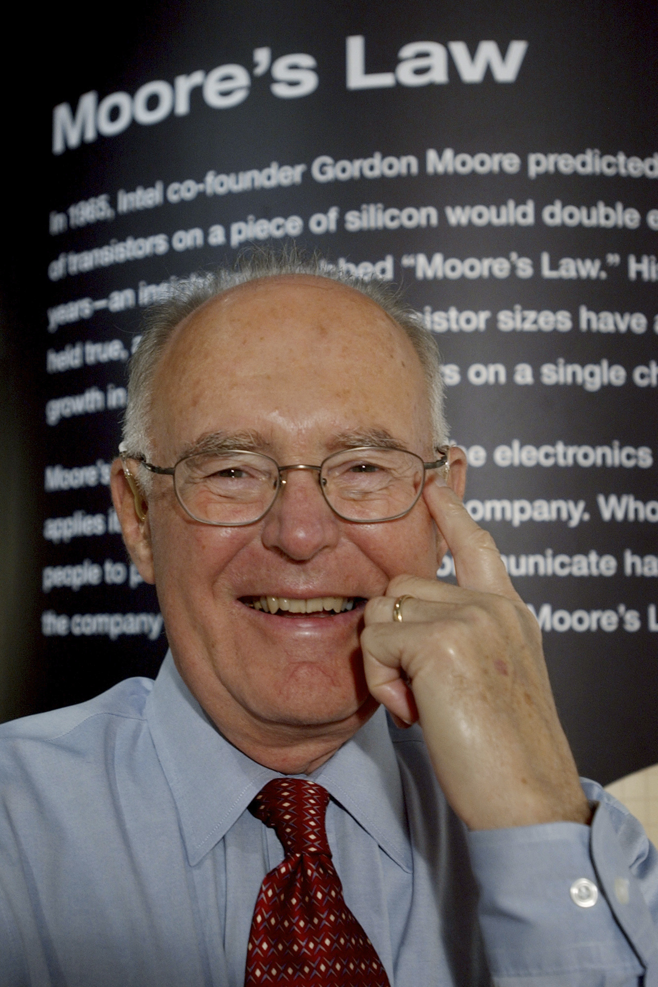 Intel co-founder, philanthropist Gordon Moore dies at 94 | Texarkana ...