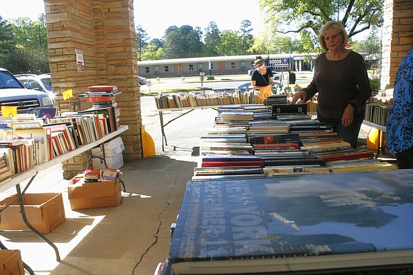 PHOTOS: Friends of Barton Library book sale ongoing | El Dorado News