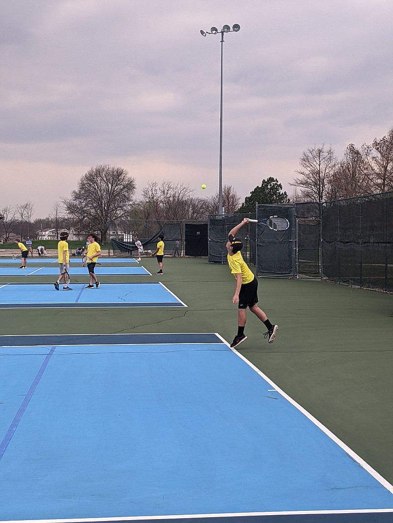 Fulton boys tennis falls at Tolton | Fulton Sun