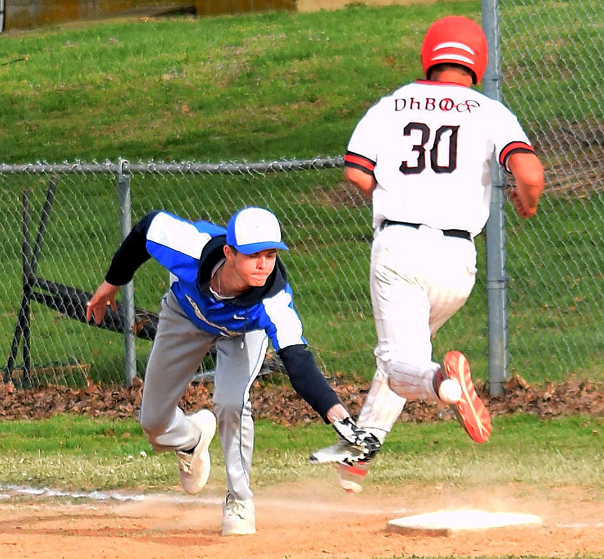 Bulldogs continue to struggle on the diamond | Westside Eagle Observer