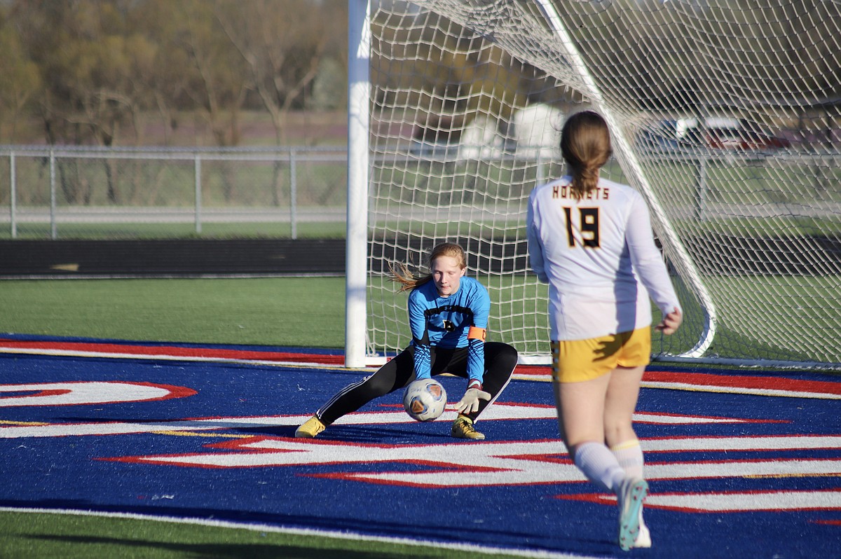 Fulton girls soccer displays effort in loss at Moberly | Fulton Sun