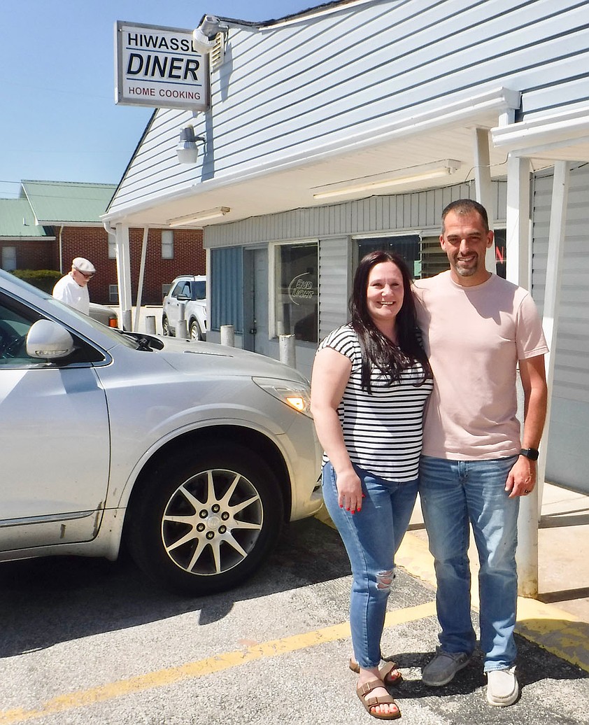 New owners enjoy running Hiwasse Diner | Westside Eagle Observer