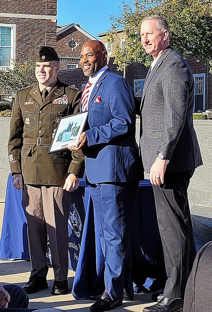 Former Lincoln ROTC cadet is executive director of largest library ...