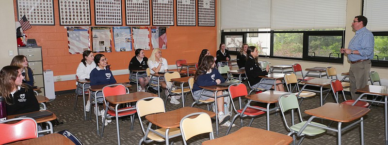 Judge, attorneys teach Mount St. Mary class aspects of judicial ...