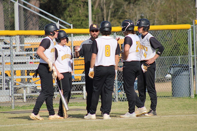 Harmony Grove Hornets shocked with loss in first round of regionals ...