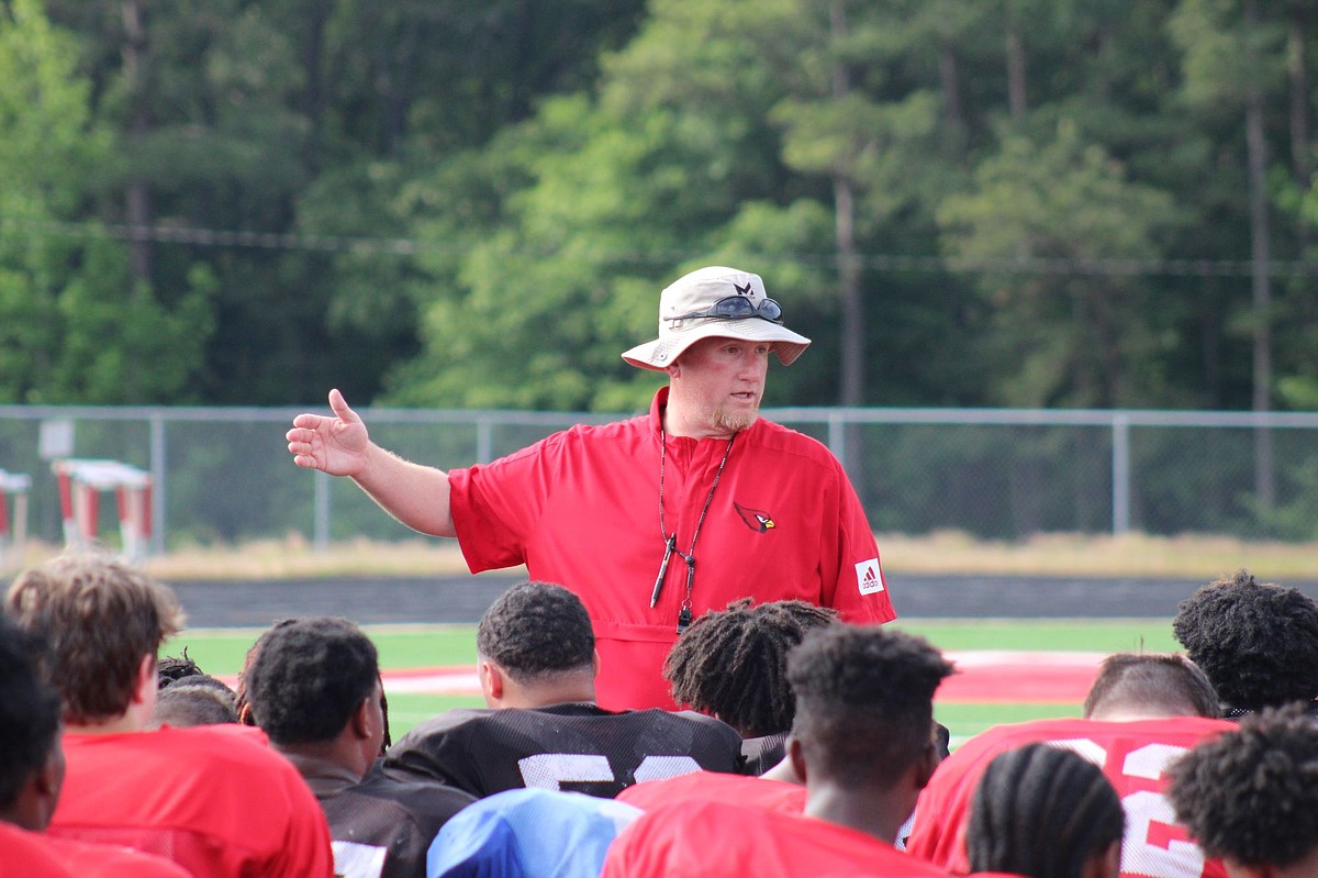 Camden Fairview focuses during week one of spring football | Camden News