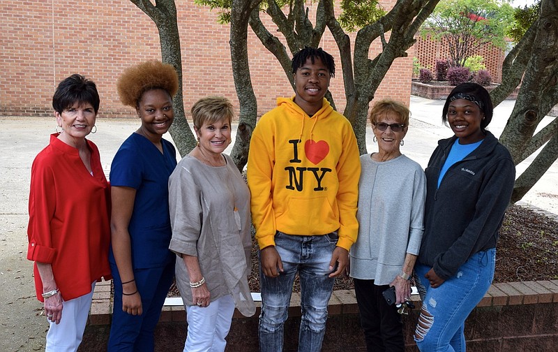 Magnolia Public Schools Foundation awards scholarships