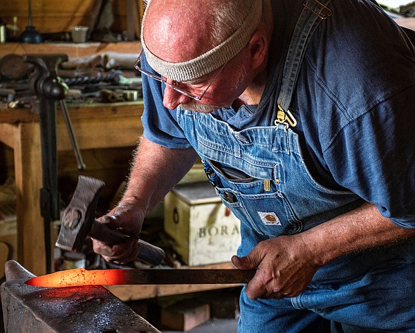 Knifesmith Lin Rhea, 2023 Arkansas Living Treasure, enjoys sharing his ...