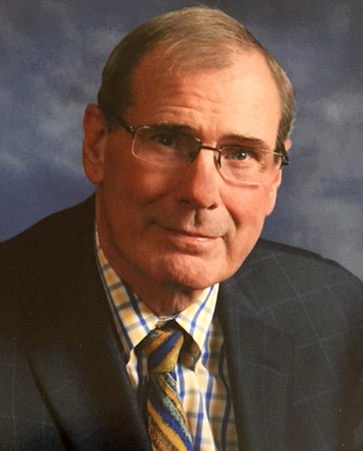 COMMENTARY: This time around, let’s consider a hero for president ...