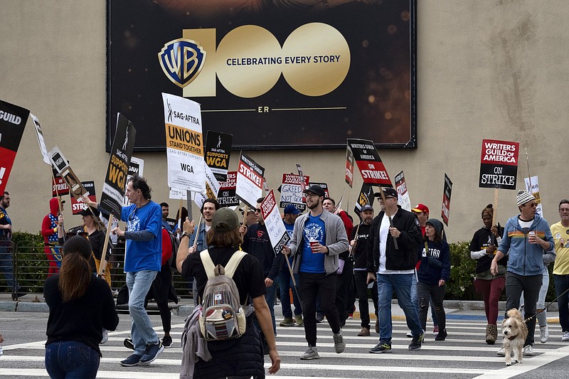 Hollywood actors guild authorizes strike | Northwest Arkansas Democrat ...