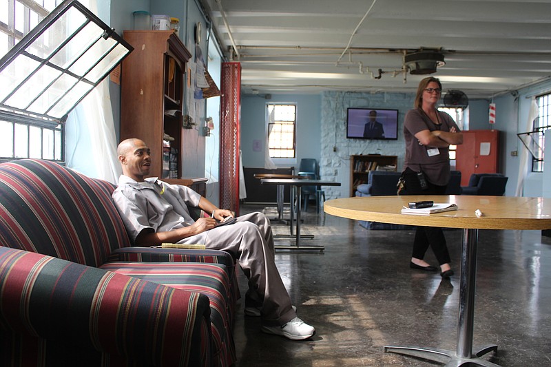 Missouri prison system sets goals to reduce recidivism rates ...