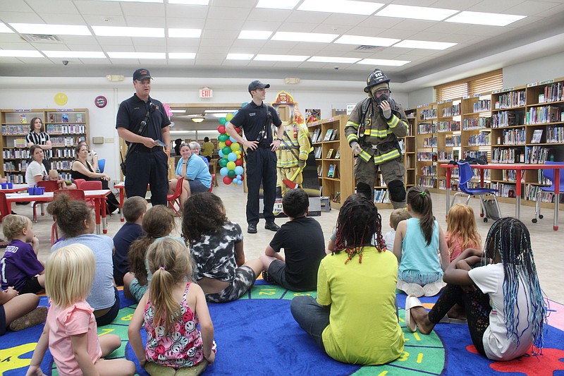 PHOTOS: EFD visits Barton Library | El Dorado News
