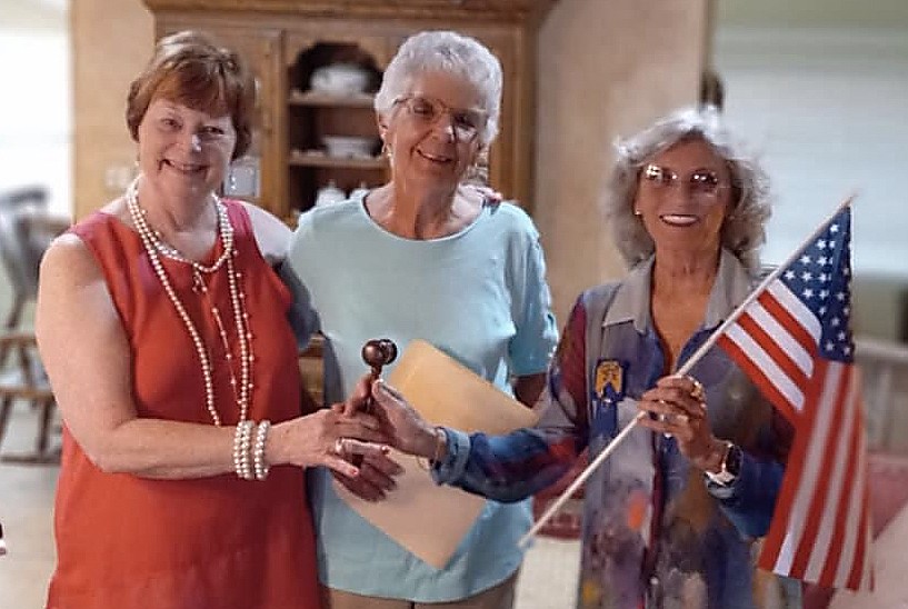 Zeta Chi holds passing of the gavel | Hot Springs Sentinel Record