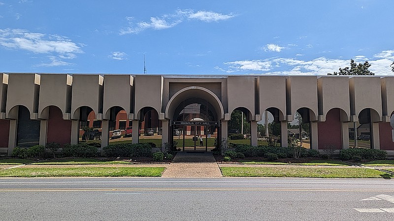 Mayor's wife hired to clean City Hall | Magnolia Banner News
