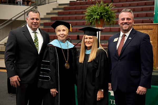 Rushing hailed as ‘true leader’ | Northwest Arkansas Democrat-Gazette