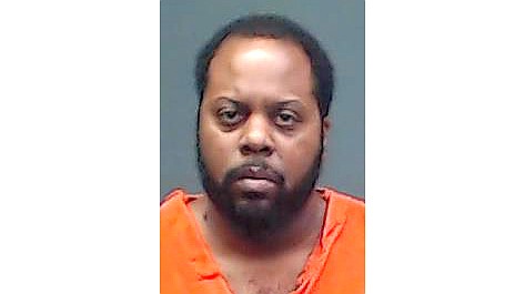 Texarkana man pleads guilty to Father's Day stabbing death of his dad ...