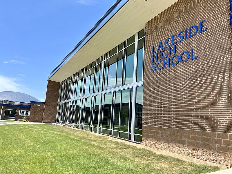 WATCH | LS students glimpse college life with campus tours | Hot ...