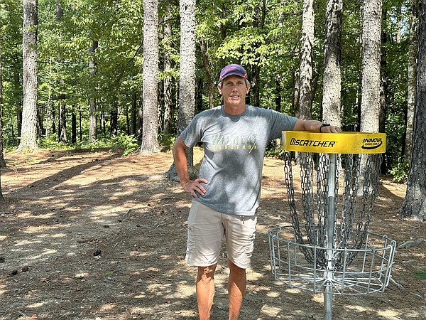 Cedar Glades disc golf grows in popularity, provides low cost fun | Hot ...