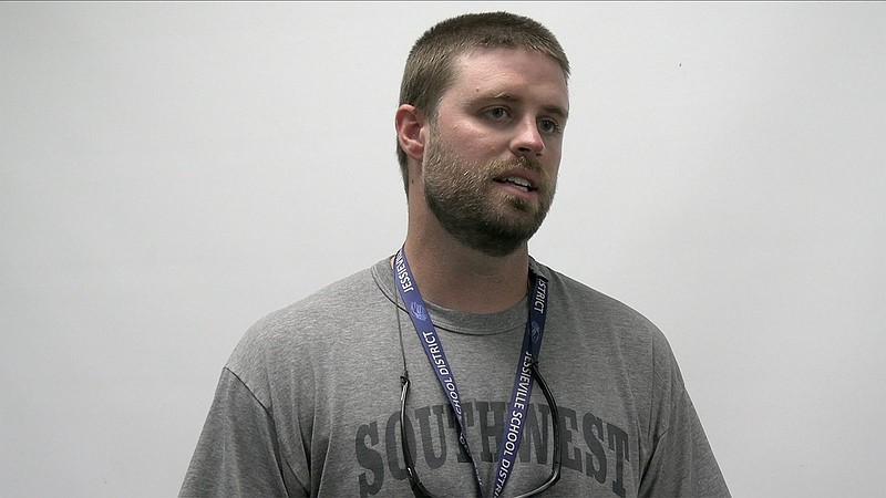 Important leader returns from injury at QB for Jessieville | Hot ...