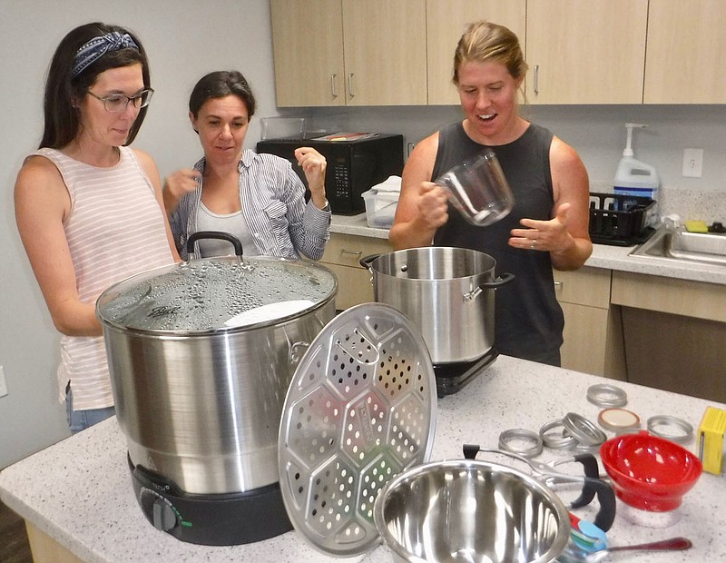 Library sponsors free canning workshop | Westside Eagle Observer