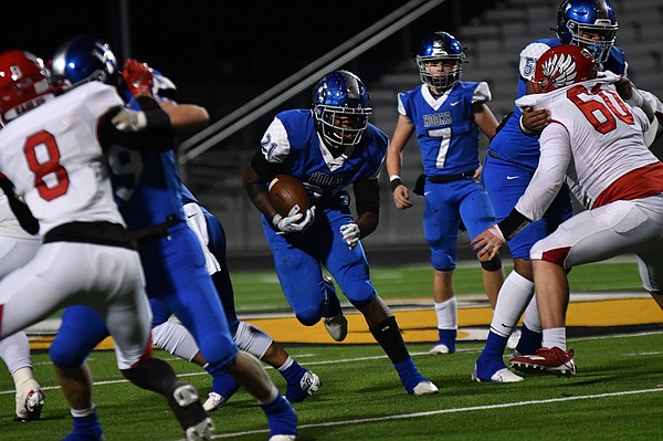 Prep Football: Defending champ Hooks picked to repeat in District 10-3A ...