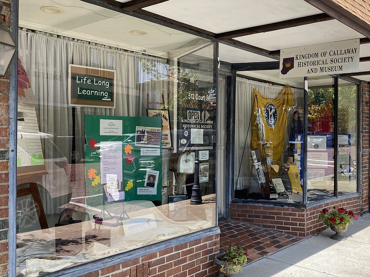 Museum display showcases upcoming Lifelong Learning classes | Fulton Sun