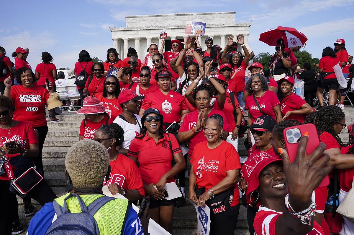 Thousands converge on National Mall to mark the March on Washington's ...