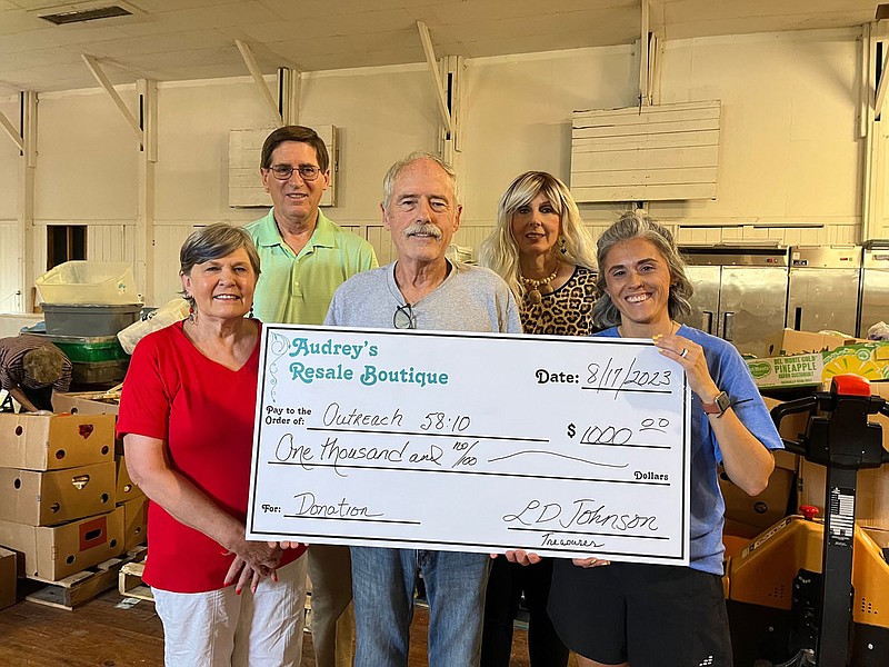 Audrey’s donates $1,000 to food pantry | Westside Eagle Observer
