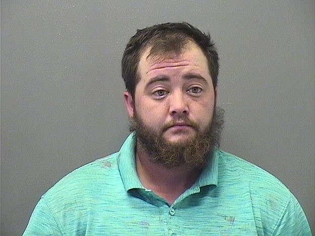 Battery Call Leads To Felony Drug Arrest 3 Misdemeanor Charges Hot