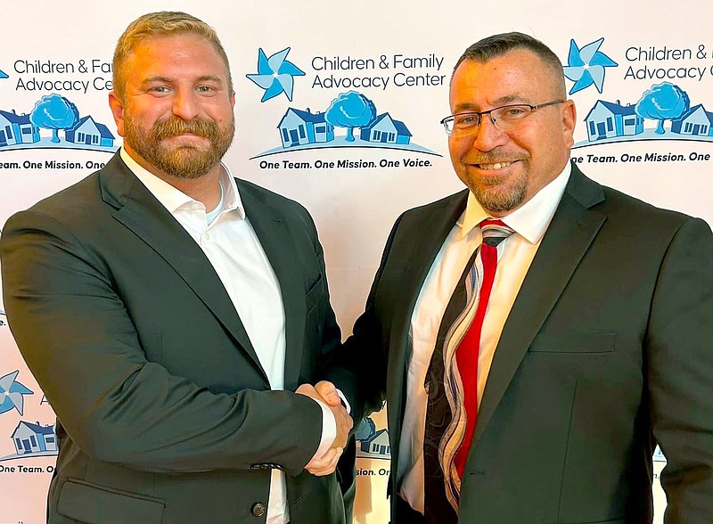 Gentry detective presented with Crusader for Kids Award | Westside ...