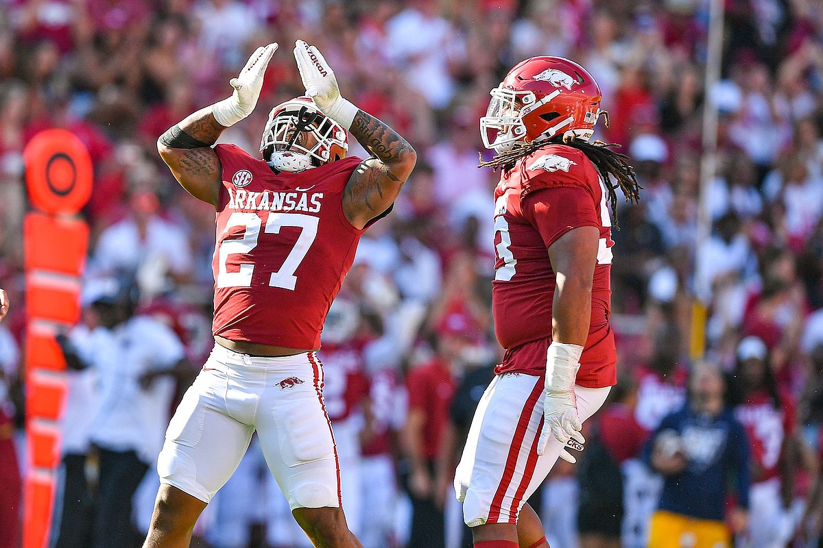 Jefferson’s two TDs lead Hogs past Kent State | Hot Springs Sentinel Record