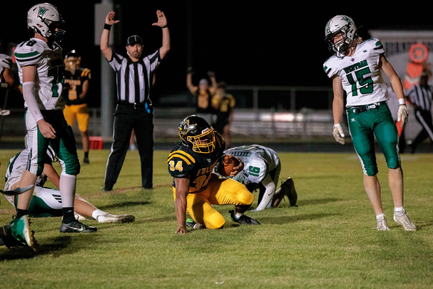 Fulton football loses to Westran on Senior Night | Fulton Sun