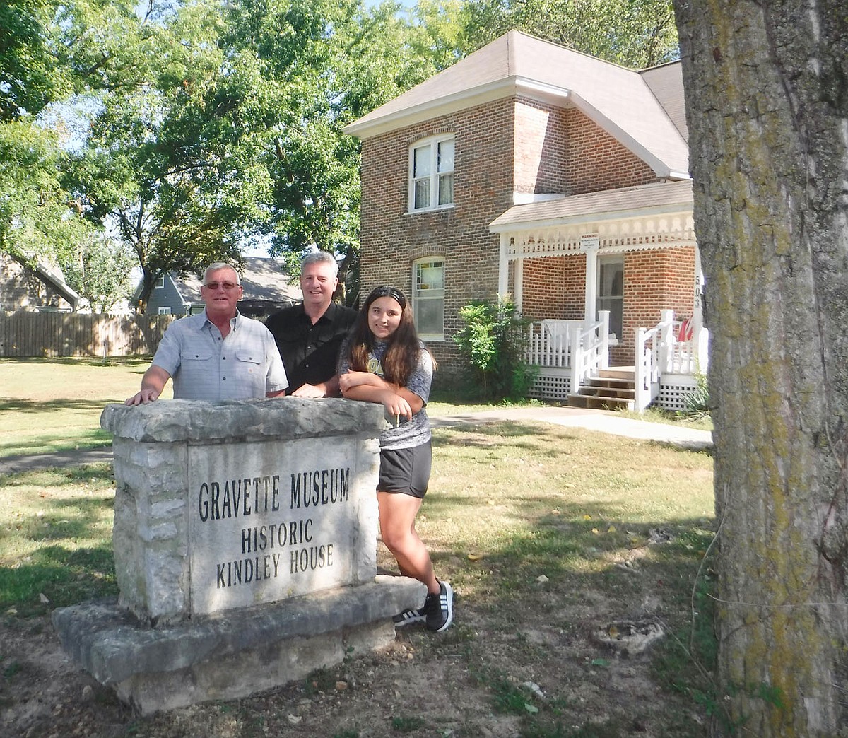 Kindley cousins make first-time visit to family home in Gravette | The ...