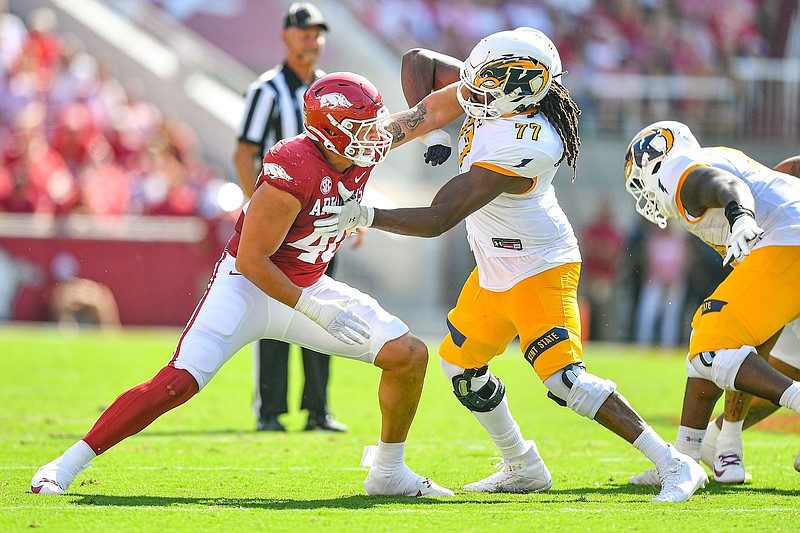 Hog defense shows promising signs early | Hot Springs Sentinel Record