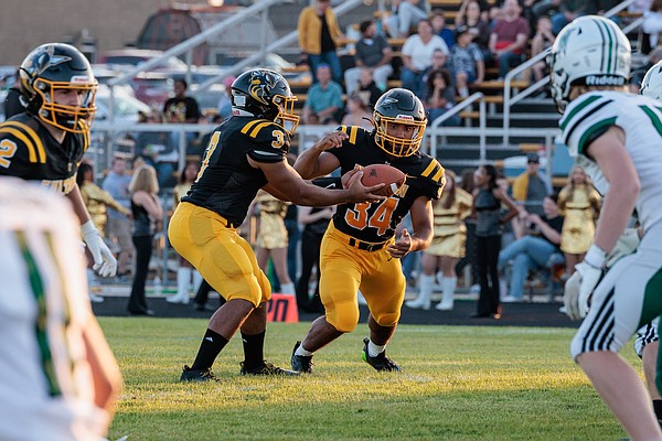 Fulton football plays at state-ranked Hannibal for NCMC opener | Fulton Sun